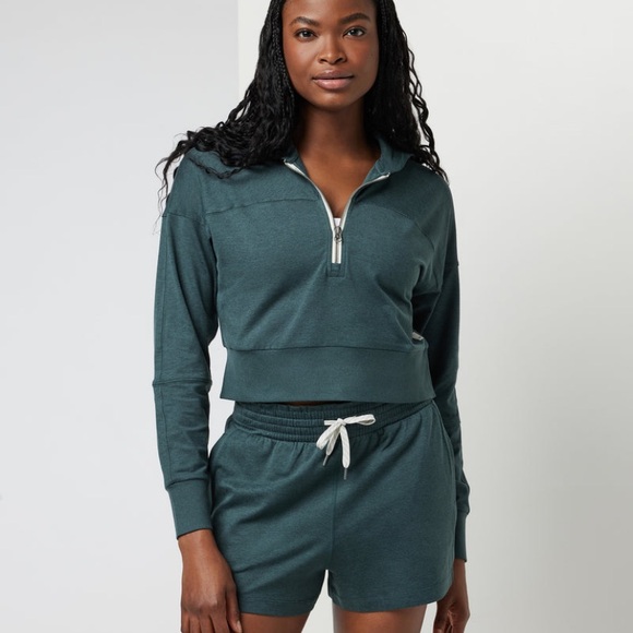 Vuori | Tops | Vuori Halo Half Zip Cropped Hoodie In Color Grove ...